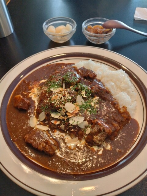 by 8fce21 : woof curry （ウーフ カレー） - 長谷/カレー [食べログ]