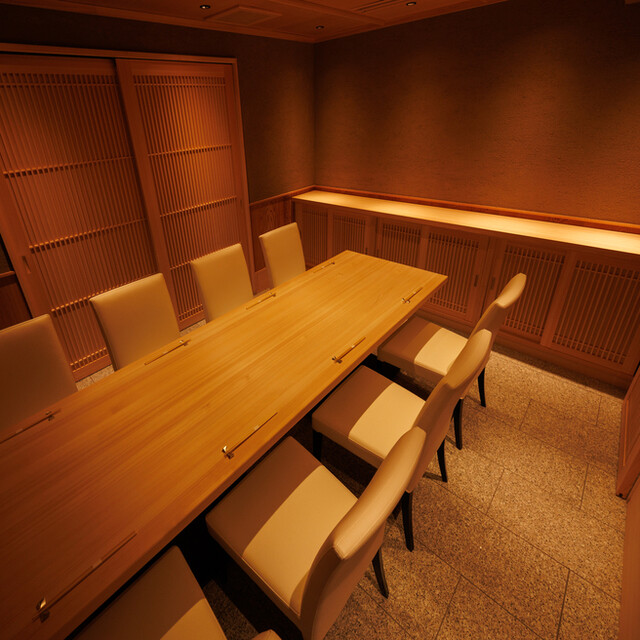 Seating : Sapporo Sushi Shiro - Tanukikoji/Sushi | Tabelog