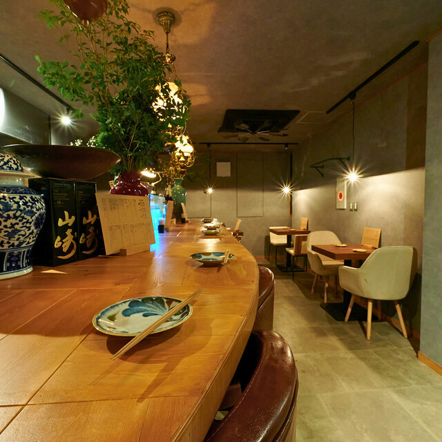 内観写真 : 大阪ごはん MON. - 東梅田/居酒屋 | 食べログ