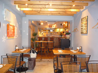 内観写真 : チキンプレイス 小舟町 - 人形町/焼鳥 | 食べログ