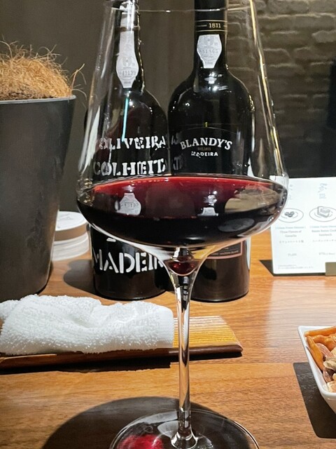 EDEN CELLAR （イーデン セラー）のご予約 - 神楽坂/バー | 食べログ