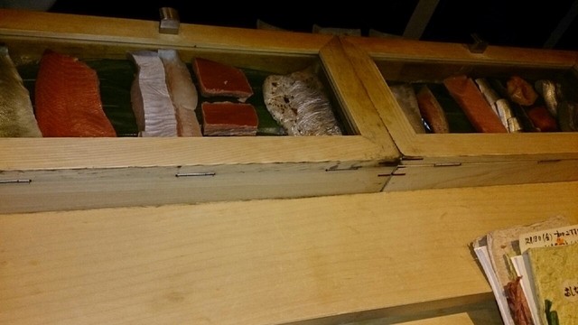 内観写真 : 山沙商店すし芳 - 佐賀/寿司 | 食べログ