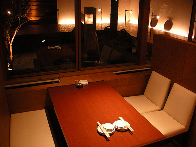 Seating : Sushi Dining Yokkaichi - Oyachi/Sushi | Tabelog