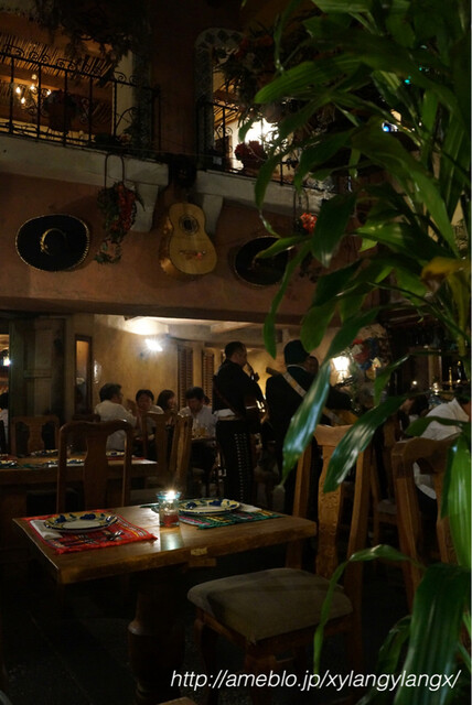 内観写真 : フォンダ・デ・ラ・マドゥルガーダ （FONDA DE LA MADRUGADA） - 原宿/メキシコ料理 | 食べログ