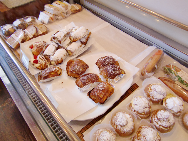 内観写真 : マリーフランス 北山店 - 北山/パン | 食べログ
