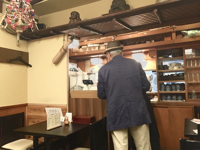 『日本橋老舗の鰻屋でランチを食べる。』by paopaojiji : いづもや 別館 - 三越前/うなぎ [食べログ]