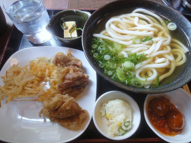 料理写真 : 小町うどん - 中電前/うどん | 食べログ