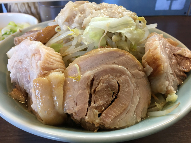 『千葉市内ではトップクラスのG系ラーメン』by ろぜのわーる : かじろうramen7 （カジロウラーメンセブン 【旧店名】ラーメン かじろう ...