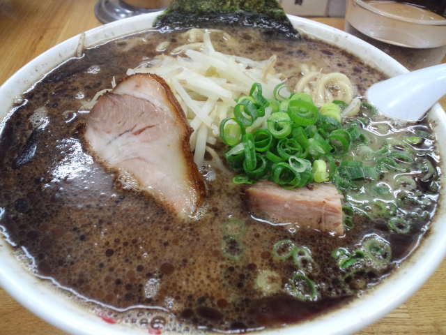 『なんつっ亭って、マンガの湘南爆走族の じぇんとる麺にネーミングセンスが似てるな・と思うのは俺だけか』by からくちエンジェル : 【閉店 ...