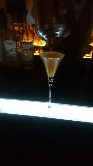 BAR es （バーエス） - みなと元町/バー | 食べログ