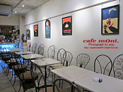 内観写真 : cafe moni. 本町店 （カフェ モニ） - 岡山駅前/カフェ | 食べログ