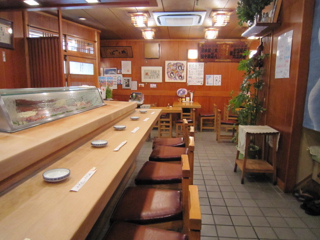 内観写真 : 美家古寿司 （みやこずし） - 日本橋/寿司 | 食べログ