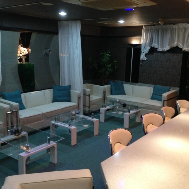 Si international lounge - 勾当台公園/ワインバー | 食べログ