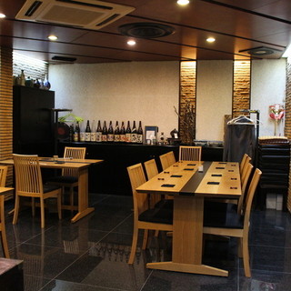 座席 : 酒肆 よこ井 （しゅし よこい） - 片原町（高松）/日本料理 | 食べログ