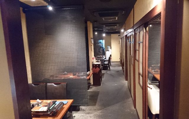 内観写真 : 山本牛臓 麻布十番店 （ヤマモトギュウゾウ） - 麻布十番/韓国料理 | 食べログ