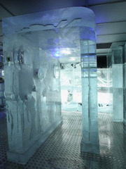 【閉店】アイスバー東京 （ICEBAR TOKYO BY ICEHOTEL） - 新橋/バー | 食べログ