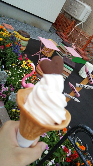 『ふしぎの国のアリスの世界！』by hagehagemama : ALICE CREAM （ありすくりぃむ） - 旭川四条/ソフトクリーム ...