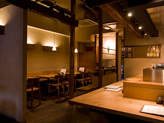 内観写真 : 愛宕 酉はら （とりはら） - 汐留/焼き鳥 | 食べログ