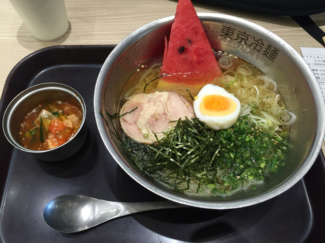 『東京冷麺スイカ入り！』by はらたま : ポジャギ - 豊洲/韓国料理 [食べログ]