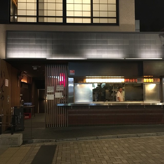『閉店間近のいせやにて微笑す』by きみよしるや : いせや 公園店 - 吉祥寺/焼き鳥 [食べログ]