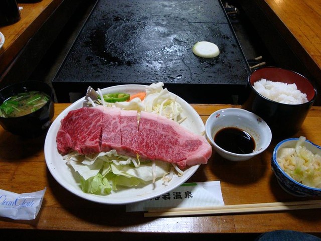 巻狩 （溶岩温泉 お食事処 巻狩） - 河口湖/料理旅館 | 食べログ