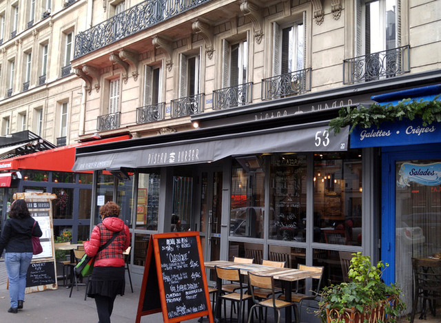 Bistro burger store