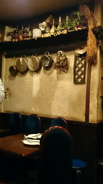 内観写真 : アヴィラン （AVILAND） - 目黒/ヨーロッパ料理 | 食べログ