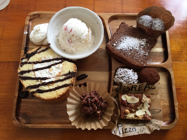 Cafe Moo-Moo （カフェ モーモー） - 豊富/カフェ | 食べログ