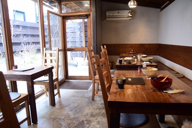 内観写真 : 花菜 - 芦屋（阪神）/うどん | 食べログ