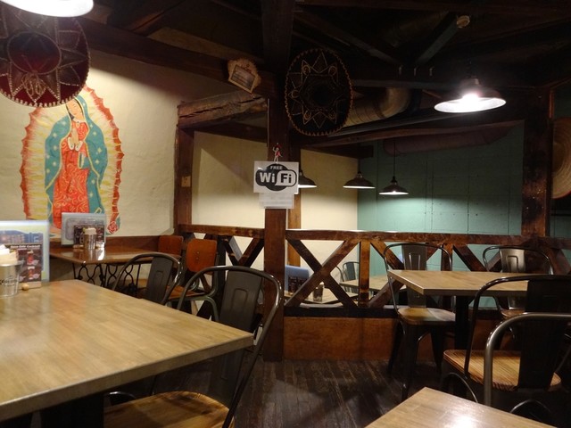 内観写真 : カーサテキーラTokyo （Casa Tequila Tokyo） - 西武新宿/メキシコ料理 | 食べログ