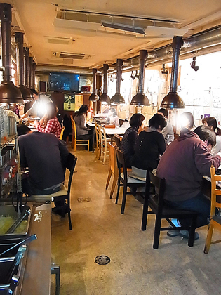 内観写真 : 赤坂韓国料理・焼肉 兄夫食堂 赤坂店 （Hyungboo/ヒョンブ） - 赤坂/韓国料理 | 食べログ