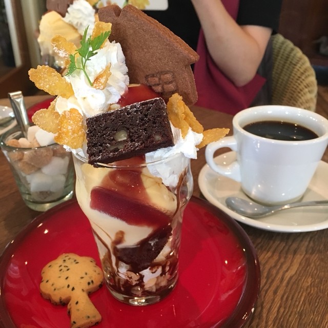 FOODIES CAFE NIFTY （フーディーズカフェ ニフティ） - 国際会館/カフェ | 食べログ