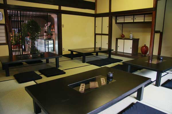 内観写真 : 蔦屋茶寮 （ツタヤサリョウ） - たびら平戸口/カフェ | 食べログ