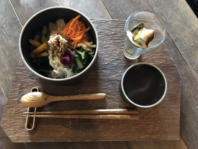 オフグリッドカフェ フィジカル （OFF-GRID CAFE Physical） - 桑園/カフェ | 食べログ