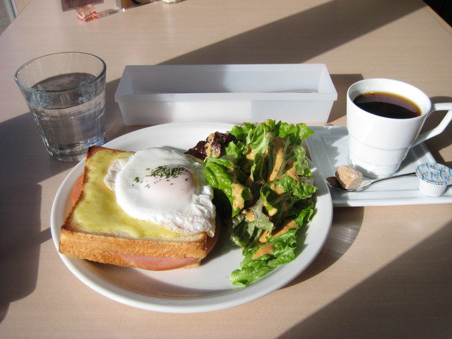 by skavifika : Cafe’s Bond 141 （カフェズ ボンド イチヨンイチ） - 近津/カフェ [食べログ]