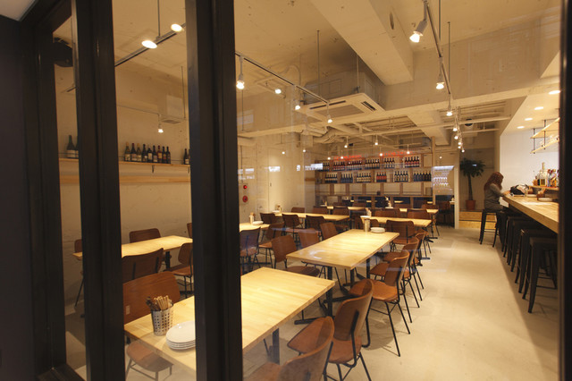 座席 : iitoki （イイトキ） - 池袋/ビストロ | 食べログ