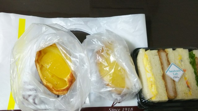 神戸屋 東梅田店 （コウベヤ） - 東梅田/パン [食べログ]