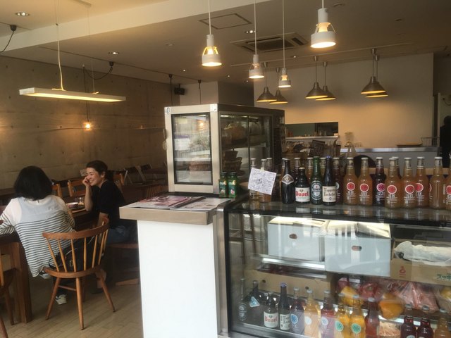 内観写真 : オーバッシュカフェ （O-ba'sh cafe.） - 徳島/カフェ | 食べログ