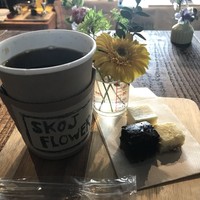 スコーイ フラワーアンドコーヒー （SKOJ flower × coffee） - 加古川/カフェ [食べログ]