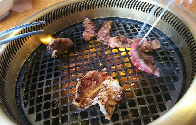 焼肉ダイニングりんご苑 長井店 - 南長井/焼肉 | 食べログ