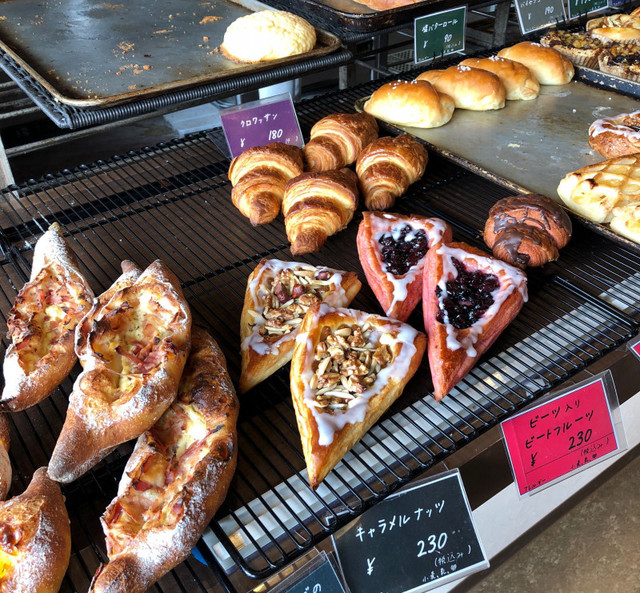 ブレッドアンドダイニング ループ （BREAD&DINING LOOP） - 井尻/カフェ | 食べログ