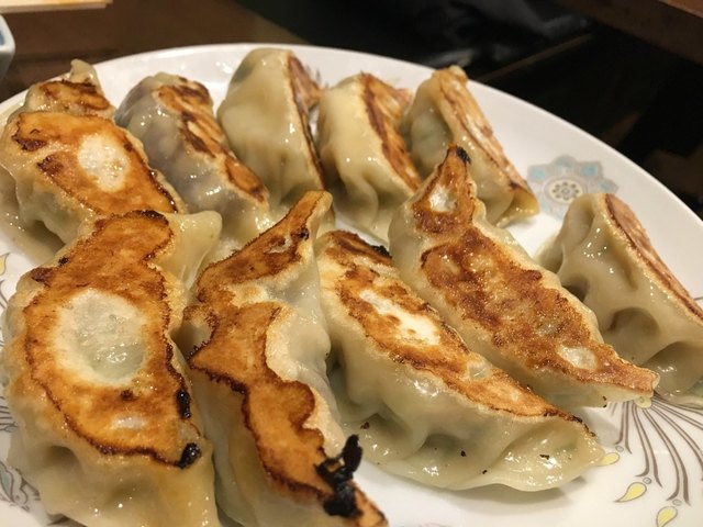 写真 : 餃子専科 Dining Lee （ギョウザセンカ 【旧店名】一品酒場 商い屋） - 新宿三丁目/餃子 [食べログ]