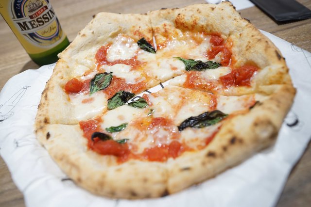 ラ ピッツァ （LA PIZZA） - 札幌（JR）/ピザ [食べログ]