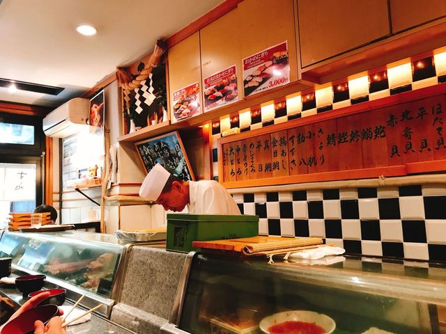 内観写真 : おかめ - 築地/寿司 | 食べログ