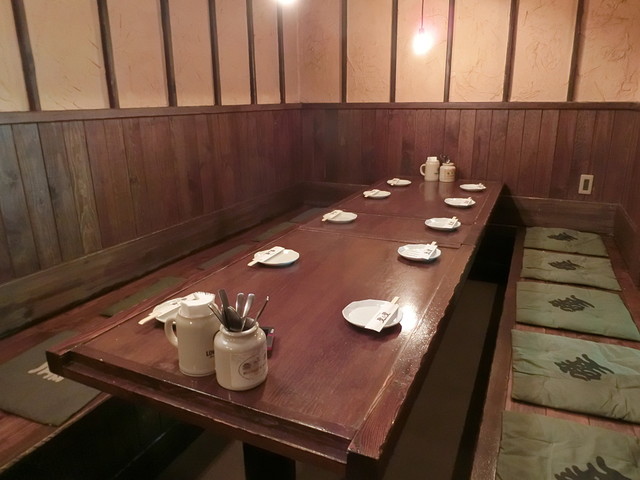 座席 : 壁の壁 岐阜店 （カベノカベ） - 名鉄岐阜/居酒屋 | 食べログ