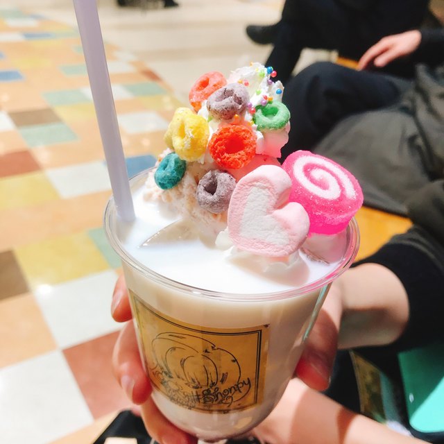 しょんぴぃ （Shonpy） - すすきの（市営）/パフェ [食べログ]