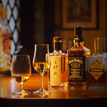 タウザー （TOWSER） - グランドプラザ前/バー | 食べログ