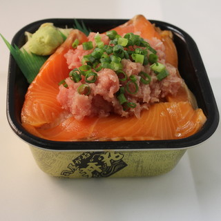 浜めし 丼丸 佐野堀米店 - 堀米/海鮮丼 | 食べログ