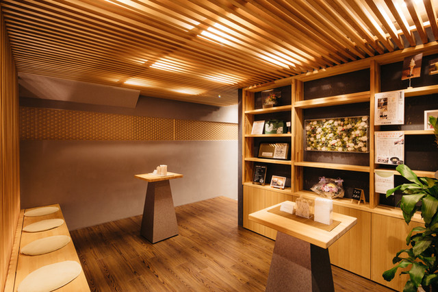 座席 : 氷菓子屋KOMARU - 黒崎/ジェラート・アイスクリーム | 食べログ