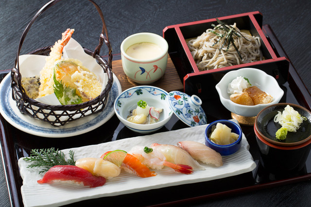 ランチメニュー : ニュー三幸 本店 （ニューサンコウ） - 小樽/ビアガーデン [食べログ]